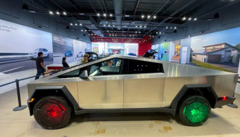 Tesla Cybertruck Deliveries Hostage to Battery Production Hell